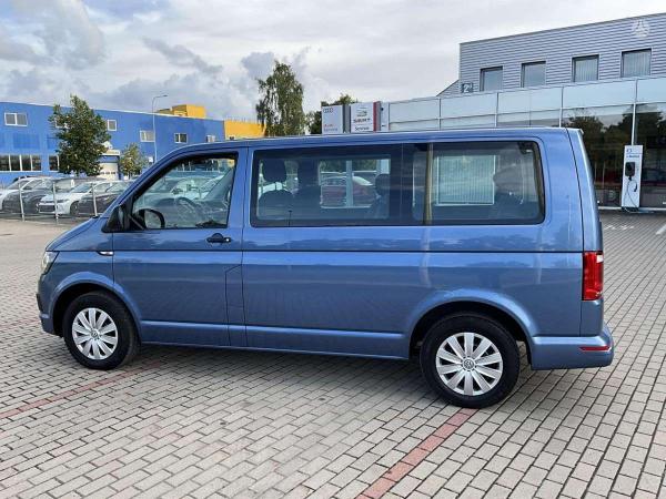 Blue Volkswagen Multivan 2018 in Siauliai, with an engine capacity of 2.00 L and mileage of 300 thousand km for 14990 €, photo 7 on AUTOMOTO.COM.LV