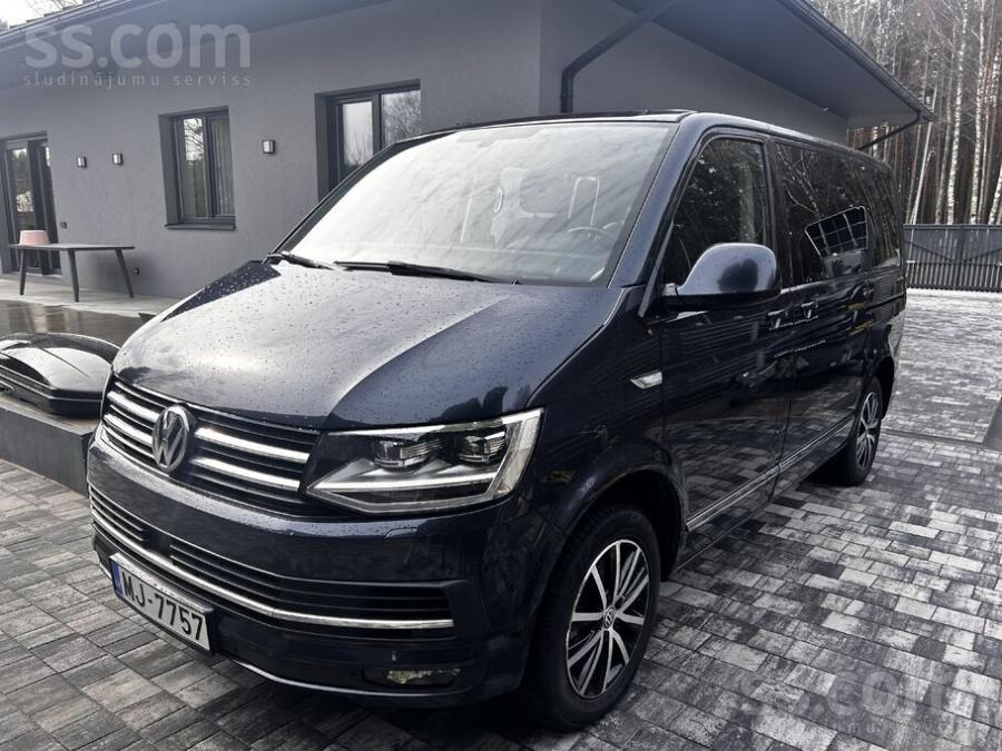 Zils Volkswagen Multivan 2019 Rīga, ar dzinēja tilpumu 2.00 L un nobraukumu 195 tūkst. km par 28000 €, foto 1 vietnē AUTOMOTO.COM.LV