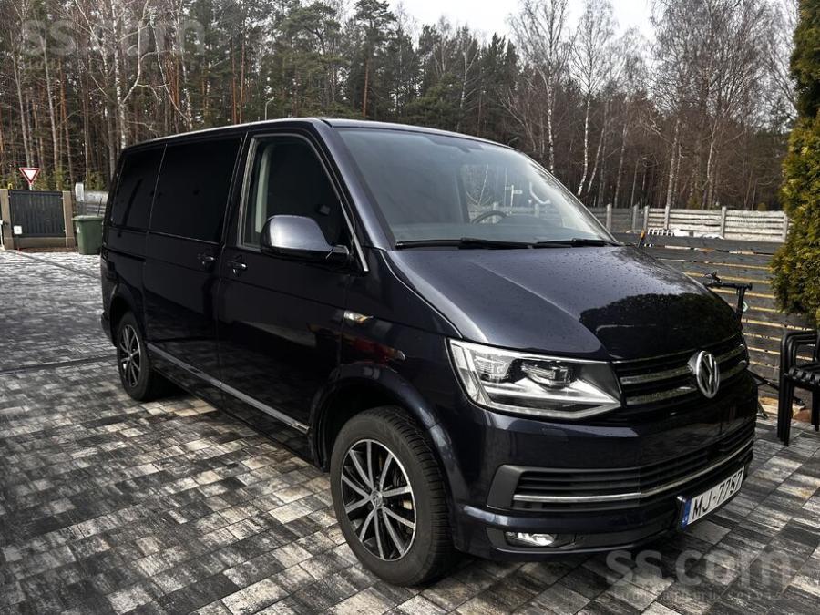 Zils Volkswagen Multivan 2019 Rīga, ar dzinēja tilpumu 2.00 L un nobraukumu 195 tūkst. km par 28000 €, foto 4 vietnē AUTOMOTO.COM.LV