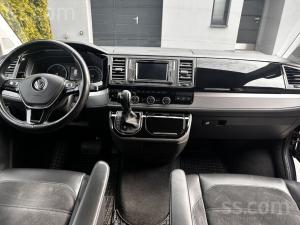 Zils Volkswagen Multivan 2019 Rīga, ar dzinēja tilpumu 2.00 L un nobraukumu 195 tūkst. km par 28000 €, foto 10 vietnē AUTOMOTO.COM.LV