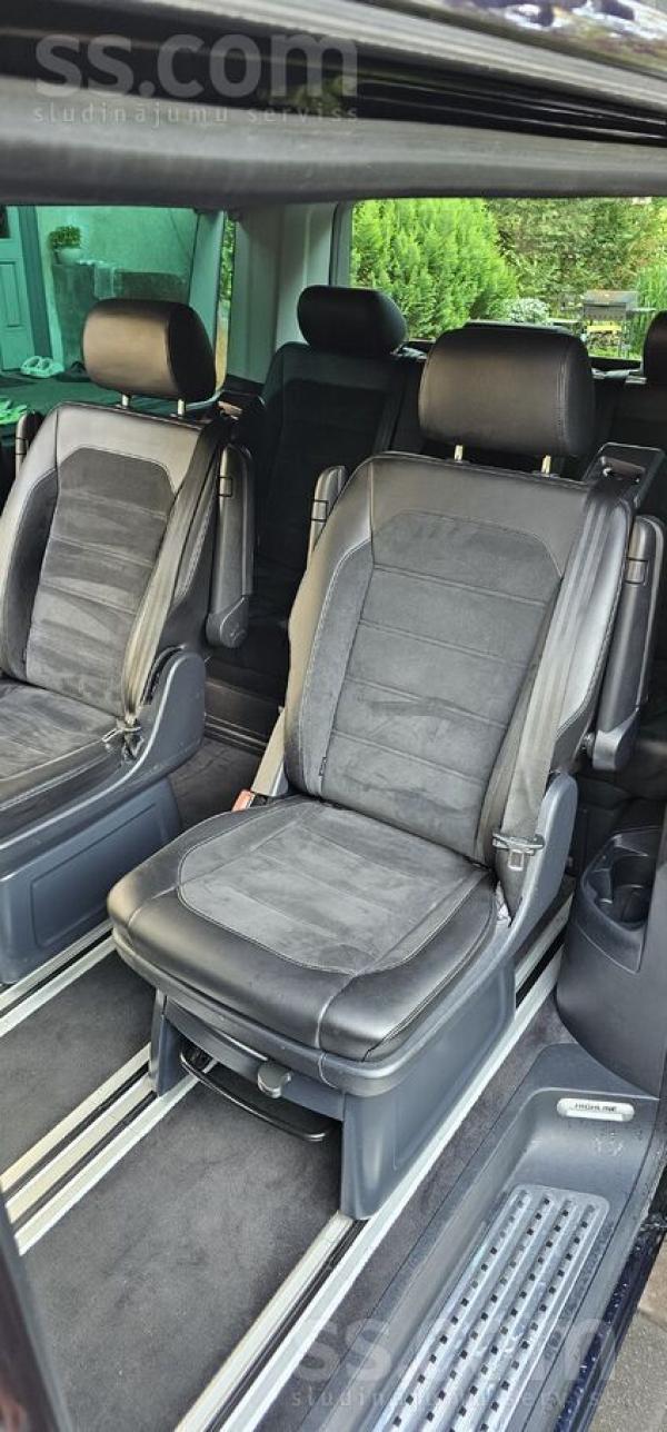 Zils Volkswagen Multivan 2019 Jūrmala, ar dzinēja tilpumu 2.00 L un nobraukumu 167 tūkst. km par 28500 €, foto 9 vietnē AUTOMOTO.COM.LV