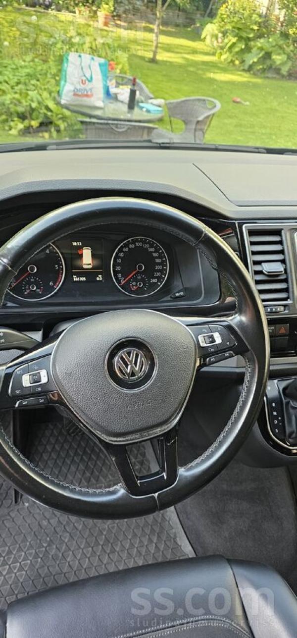 Zils Volkswagen Multivan 2019 Jūrmala, ar dzinēja tilpumu 2.00 L un nobraukumu 167 tūkst. km par 28500 €, foto 10 vietnē AUTOMOTO.COM.LV
