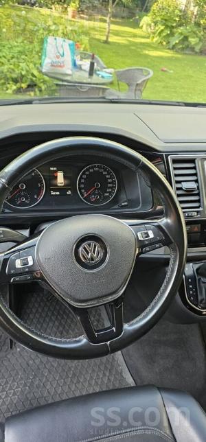 Blue Volkswagen Multivan 2019 in Jurmala, with an engine capacity of 2.00 L and mileage of 167 thousand km for 28500 €, photo 11 on AUTOMOTO.COM.LV