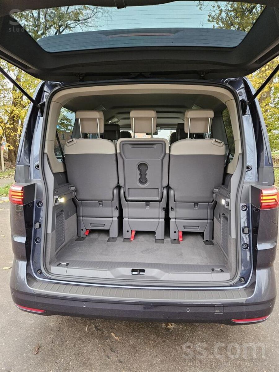 Zils Volkswagen Multivan 2022 Rīga, ar dzinēja tilpumu 2.00 L un nobraukumu 54 tūkst. km par 46700 €, foto 12 vietnē AUTOMOTO.COM.LV