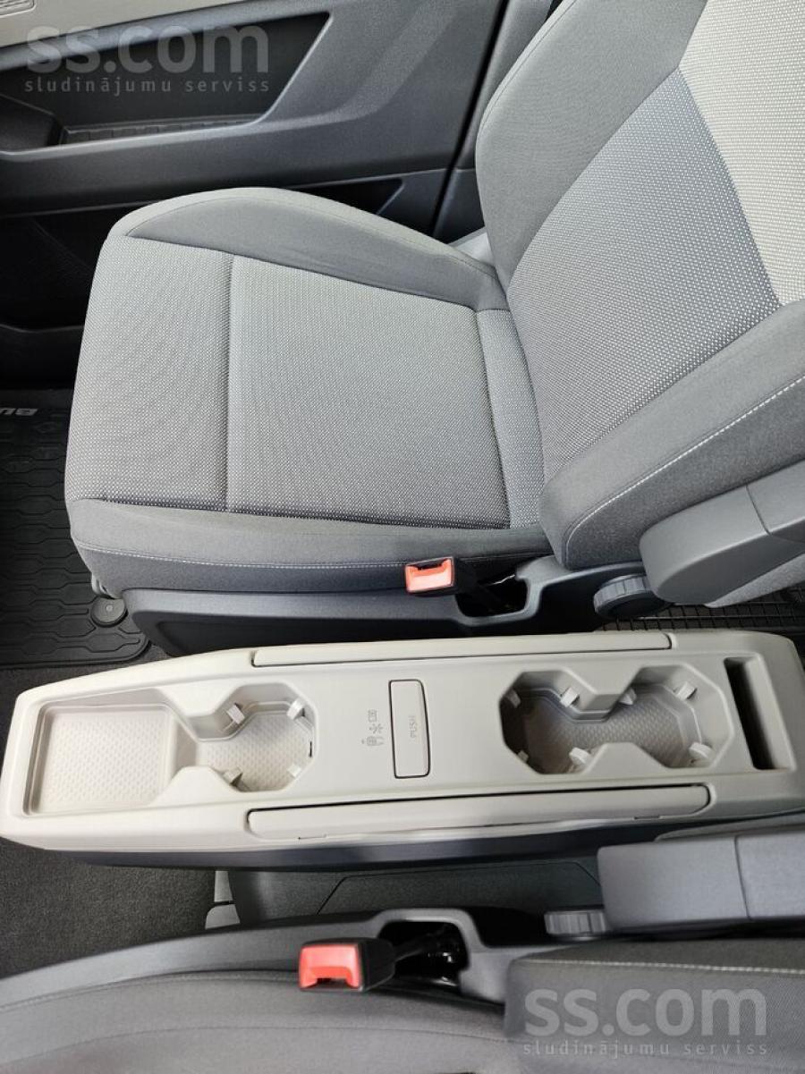 Zils Volkswagen Multivan 2022 Rīga, ar dzinēja tilpumu 2.00 L un nobraukumu 54 tūkst. km par 46700 €, foto 14 vietnē AUTOMOTO.COM.LV