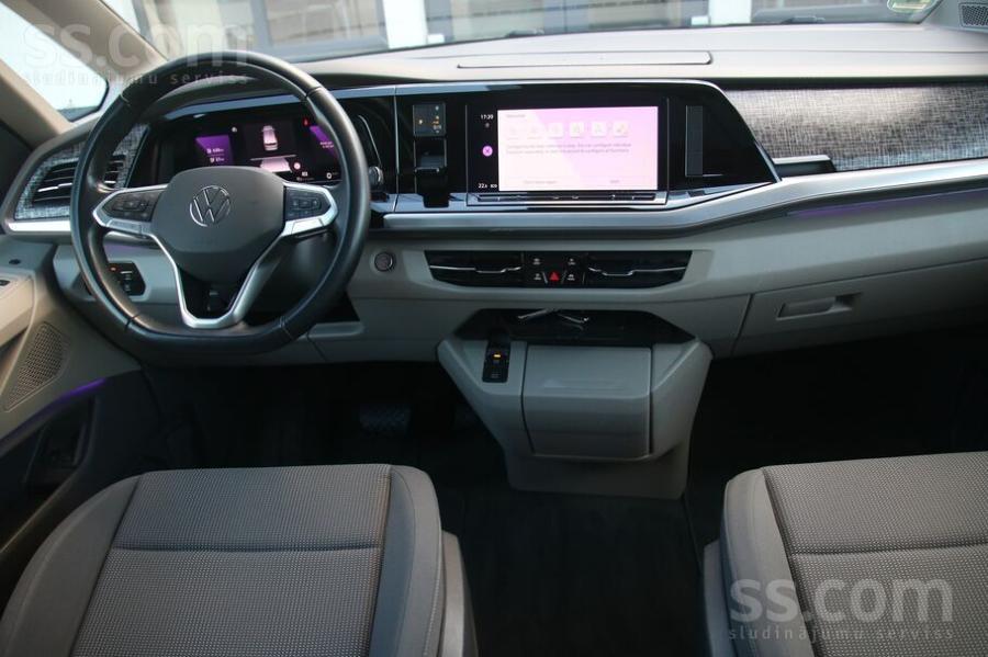 Blue Volkswagen Multivan 2022 in Tukums, with an engine capacity of 1.40 L and mileage of 73 thousand km for 39998 €, photo 10 on AUTOMOTO.COM.LV