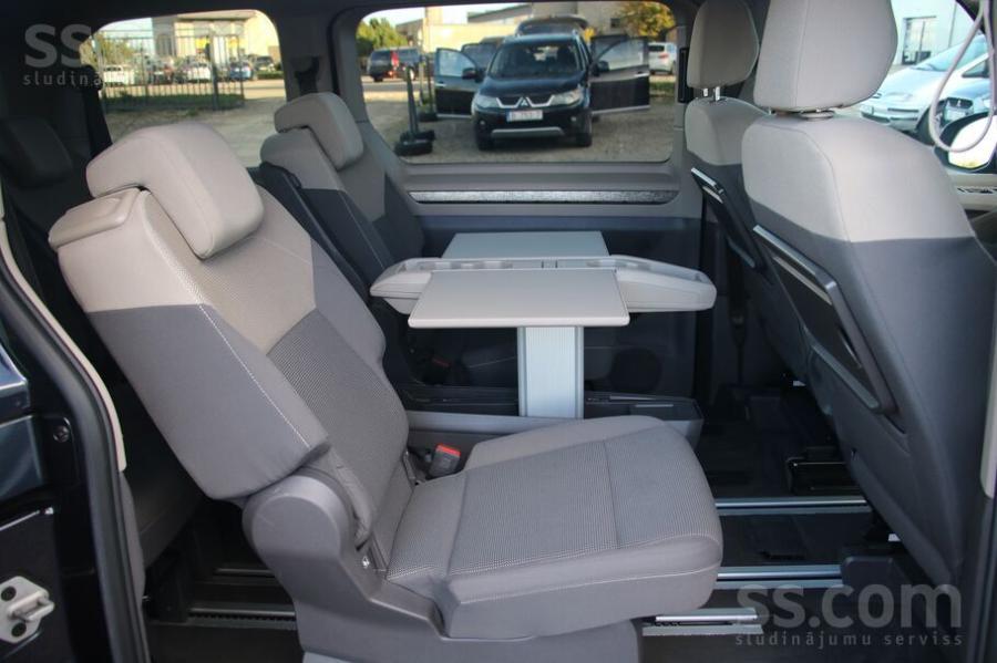 Blue Volkswagen Multivan 2022 in Tukums, with an engine capacity of 1.40 L and mileage of 73 thousand km for 39998 €, photo 15 on AUTOMOTO.COM.LV