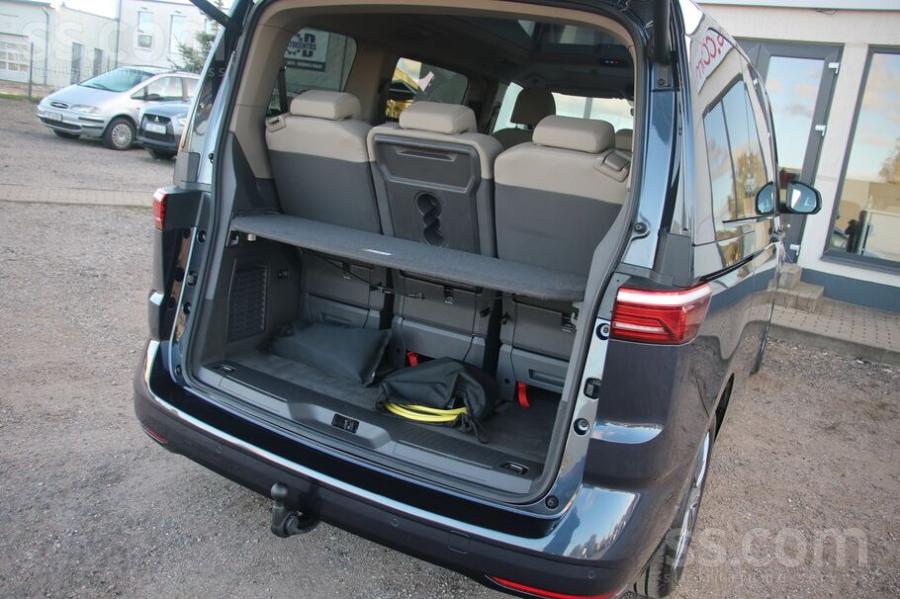 Blue Volkswagen Multivan 2022 in Tukums, with an engine capacity of 1.40 L and mileage of 73 thousand km for 39998 €, photo 17 on AUTOMOTO.COM.LV