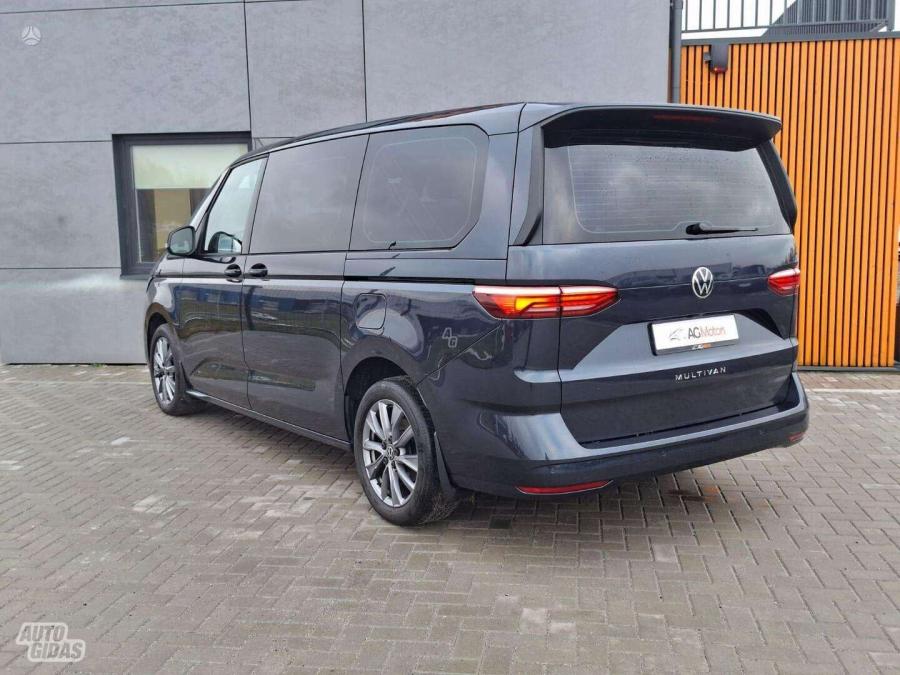 Zils Volkswagen Multivan 2023 Viļņa, ar dzinēja tilpumu 2.00 L un nobraukumu 185 tūkst. km par 40990 €, foto 3 vietnē AUTOMOTO.COM.LV