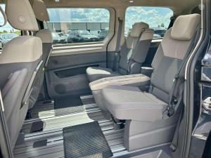Zils Volkswagen Multivan 2023 Viļņa, ar dzinēja tilpumu 1.97 L un nobraukumu 185 tūkst. km par 37900 €, foto 9 vietnē AUTOMOTO.COM.LV