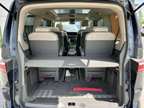 Zils Volkswagen Multivan 2023 Viļņa, ar dzinēja tilpumu 1.97 L un nobraukumu 185 tūkst. km par 37900 €, foto 9 vietnē AUTOMOTO.COM.LV