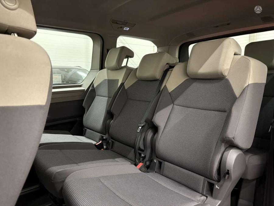 Zils Volkswagen Multivan 2024 Viļņa, ar dzinēja tilpumu 1.97 L un nobraukumu 7 tūkst. km par 45490 €, foto 28 vietnē AUTOMOTO.COM.LV