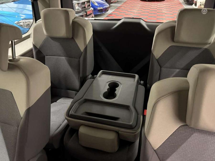 Zils Volkswagen Multivan 2024 Viļņa, ar dzinēja tilpumu 1.97 L un nobraukumu 7 tūkst. km par 45490 €, foto 30 vietnē AUTOMOTO.COM.LV