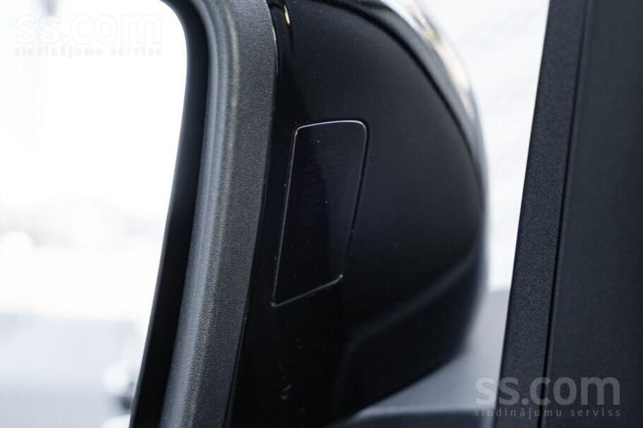 Zils Volkswagen Multivan 2024 Rīga, ar dzinēja tilpumu 2.00 L un nobraukumu 50 tūkst. km par 51900 €, foto 17 vietnē AUTOMOTO.COM.LV