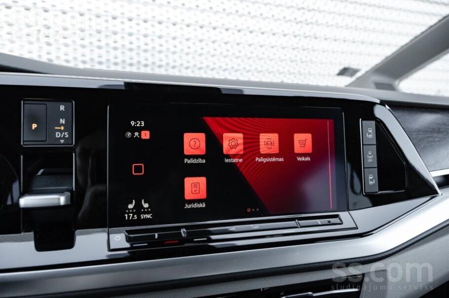 Zils Volkswagen Multivan 2024 Rīga, ar dzinēja tilpumu 2.00 L un nobraukumu 50 tūkst. km par 51900 €, foto 21 vietnē AUTOMOTO.COM.LV