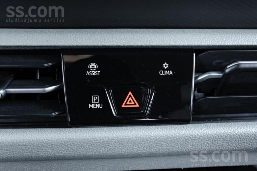 Zils Volkswagen Multivan 2024 Rīga, ar dzinēja tilpumu 2.00 L un nobraukumu 50 tūkst. km par 51900 €, foto 26 vietnē AUTOMOTO.COM.LV