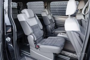 Zils Volkswagen Multivan 2024 Rīga, ar dzinēja tilpumu 2.00 L un nobraukumu 50 tūkst. km par 51900 €, foto 28 vietnē AUTOMOTO.COM.LV