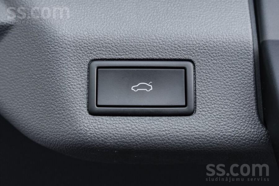 Zils Volkswagen Multivan 2024 Rīga, ar dzinēja tilpumu 2.00 L un nobraukumu 50 tūkst. km par 51900 €, foto 32 vietnē AUTOMOTO.COM.LV