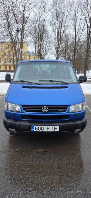 Blue Volkswagen Multivan 2000 in Tallinn, with an engine capacity of 2.50 L and mileage of 297 thousand km for 4500 €, photo  on AUTOMOTO.COM.LV