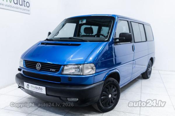 Zils Volkswagen Multivan 2000 Tallina, ar dzinēja tilpumu 2.50 L un nobraukumu 298 tūkst. km par 5990 €, foto 3 vietnē AUTOMOTO.COM.LV