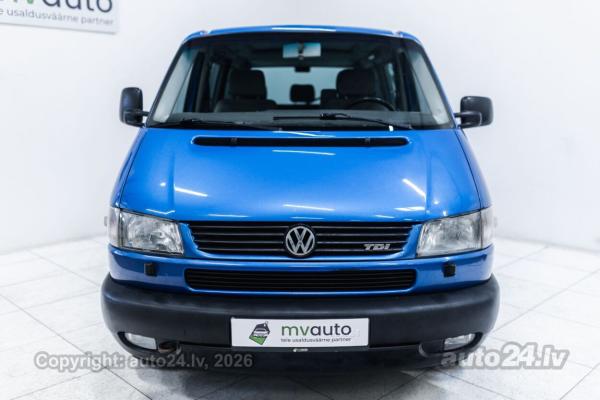 Zils Volkswagen Multivan 2000 Tallina, ar dzinēja tilpumu 2.50 L un nobraukumu 298 tūkst. km par 5990 €, foto 4 vietnē AUTOMOTO.COM.LV