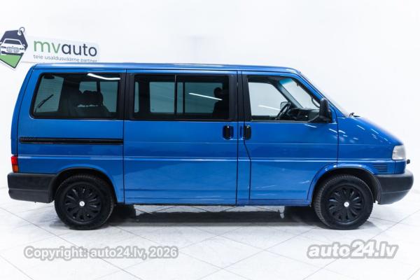 Zils Volkswagen Multivan 2000 Tallina, ar dzinēja tilpumu 2.50 L un nobraukumu 298 tūkst. km par 5990 €, foto 10 vietnē AUTOMOTO.COM.LV