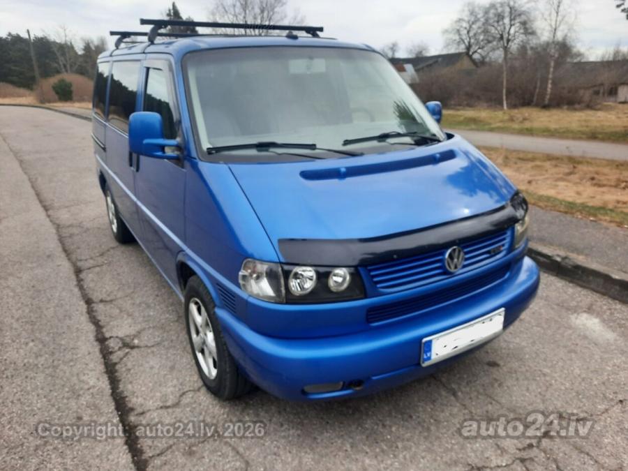 Blue Volkswagen Multivan 2000 in Ventspils, with an engine capacity of 2.46 L and mileage of 367 thousand km for 6800 €, photo 1 on AUTOMOTO.COM.LV