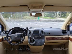 Zils Volkswagen Multivan 2005 Tallina, ar dzinēja tilpumu 2.50 L un nobraukumu 335 tūkst. km par 6900 €, foto 10 vietnē AUTOMOTO.COM.LV