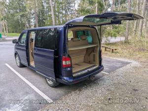 Zils Volkswagen Multivan 2005 Tallina, ar dzinēja tilpumu 2.50 L un nobraukumu 335 tūkst. km par 6900 €, foto 14 vietnē AUTOMOTO.COM.LV