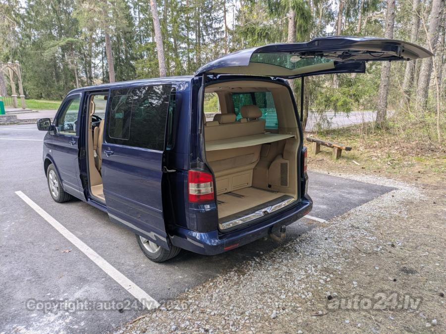 Zils Volkswagen Multivan 2005 Tallina, ar dzinēja tilpumu 2.50 L un nobraukumu 335 tūkst. km par 6900 €, foto 14 vietnē AUTOMOTO.COM.LV