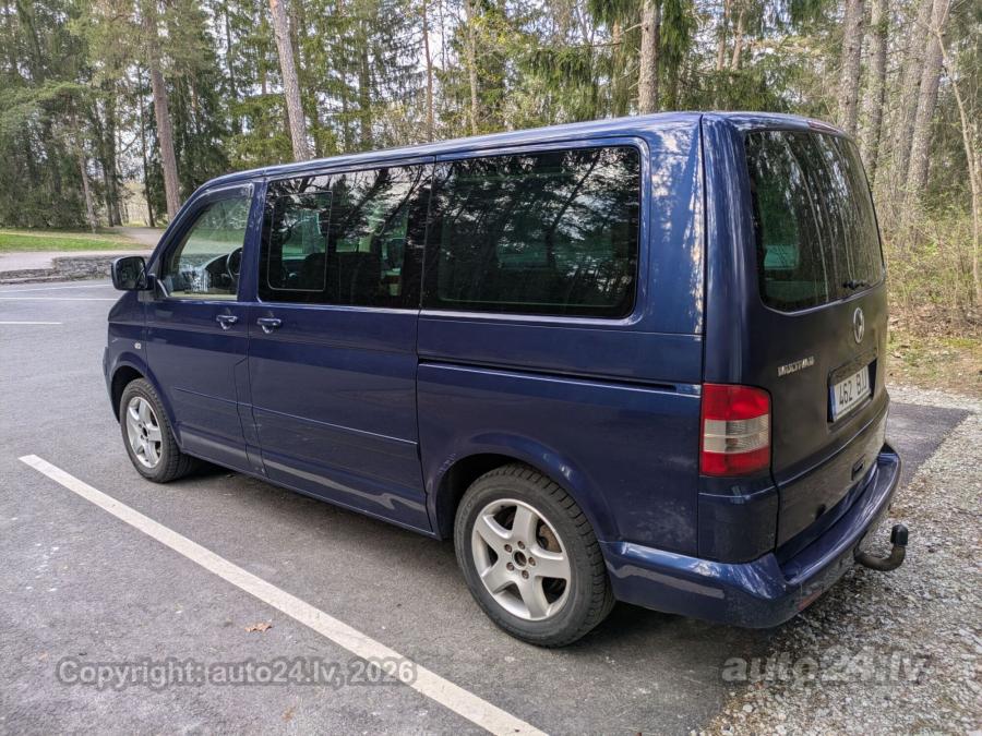 Zils Volkswagen Multivan 2005 Tallina, ar dzinēja tilpumu 2.50 L un nobraukumu 335 tūkst. km par 6900 €, foto 15 vietnē AUTOMOTO.COM.LV