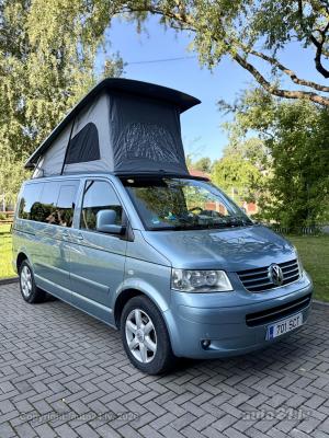Blue Volkswagen Multivan 2007 in Tartu, with an engine capacity of 2.50 L and mileage of 354 thousand km for 13000 €, photo  on AUTOMOTO.COM.LV