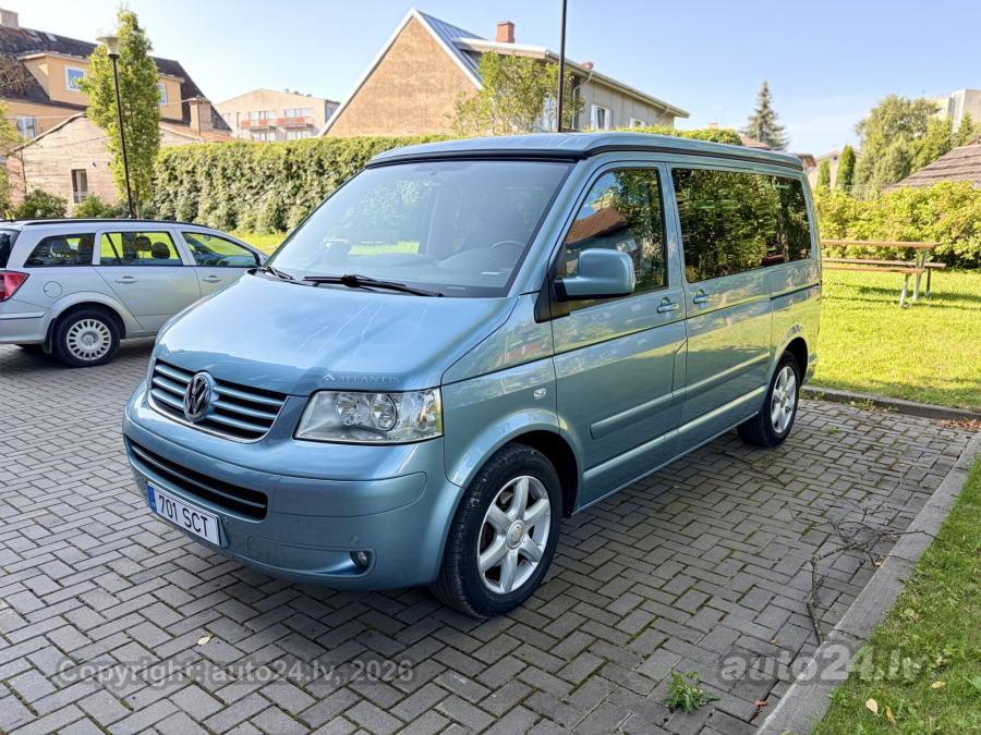 Zils Volkswagen Multivan 2007 Tartu, ar dzinēja tilpumu 2.50 L un nobraukumu 354 tūkst. km par 13000 €, foto 10 vietnē AUTOMOTO.COM.LV
