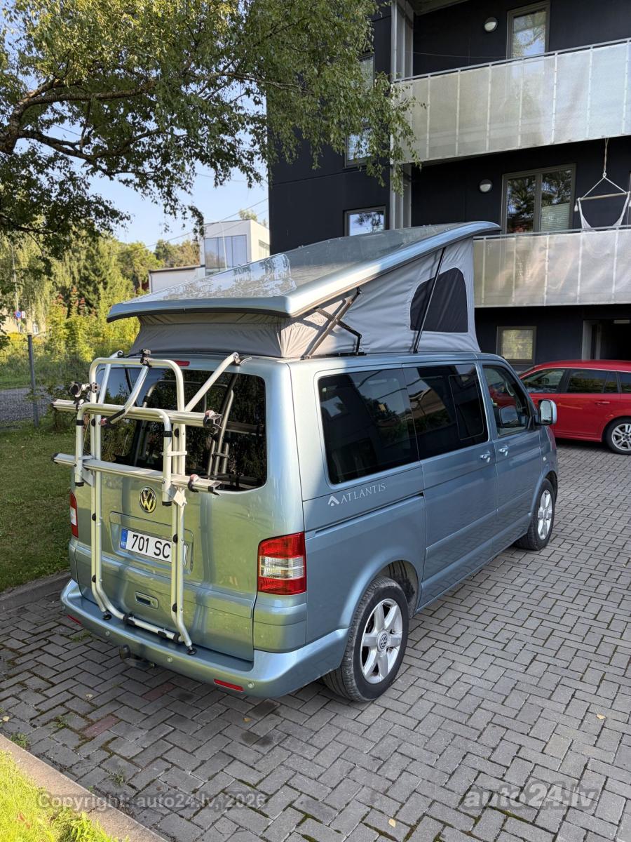 Zils Volkswagen Multivan 2007 Tartu, ar dzinēja tilpumu 2.50 L un nobraukumu 354 tūkst. km par 13000 €, foto 14 vietnē AUTOMOTO.COM.LV