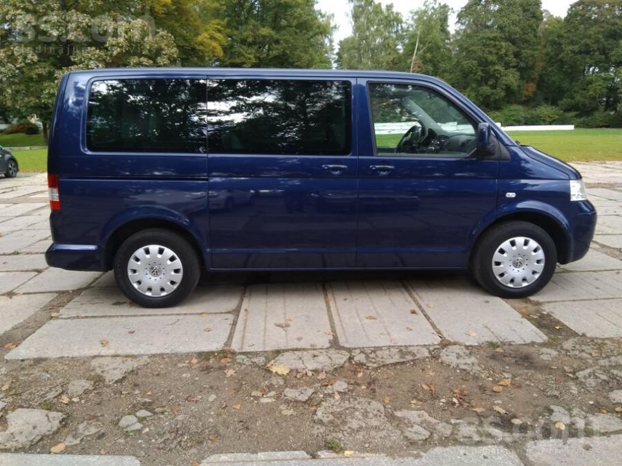 Zils Volkswagen Multivan 2007 Rīga, ar dzinēja tilpumu 1.90 L un nobraukumu 258 tūkst. km par 8298 €, foto 6 vietnē AUTOMOTO.COM.LV