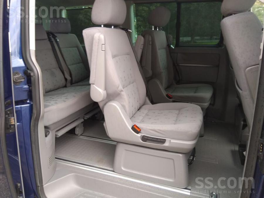 Zils Volkswagen Multivan 2007 Rīga, ar dzinēja tilpumu 1.90 L un nobraukumu 258 tūkst. km par 8298 €, foto 14 vietnē AUTOMOTO.COM.LV