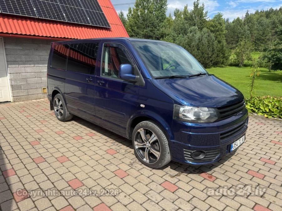 Zils Volkswagen Multivan 2008 Tartu, ar dzinēja tilpumu 2.50 L un nobraukumu 388 tūkst. km par 9990 €, foto 3 vietnē AUTOMOTO.COM.LV