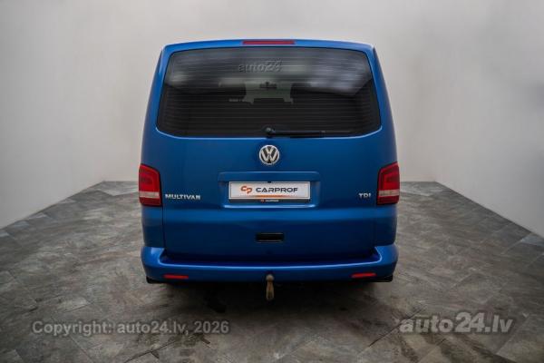 Zils Volkswagen Multivan 2011 Tallina, ar dzinēja tilpumu 2.00 L un nobraukumu 122 tūkst. km par 15999 €, foto 5 vietnē AUTOMOTO.COM.LV