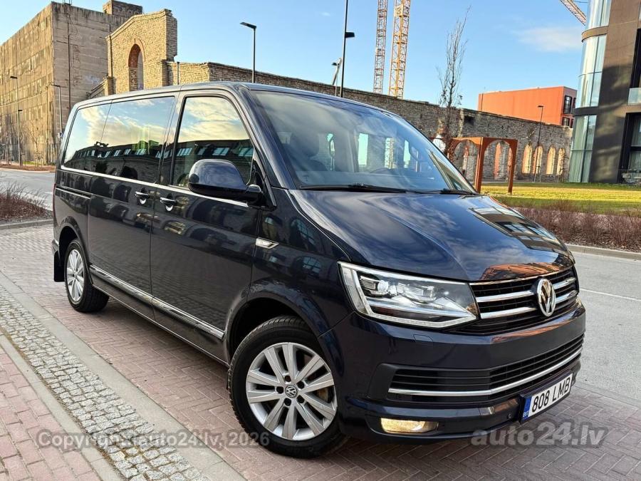 Blue Volkswagen Multivan 2016 in Tallinn, with an engine capacity of 2.00 L and mileage of 228 thousand km for 24999 €, photo 9 on AUTOMOTO.COM.LV