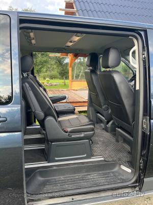 Blue Volkswagen Multivan 2017 in Rapla, with an engine capacity of 2.00 L and mileage of 270 thousand km for 27500 €, photo 8 on AUTOMOTO.COM.LV