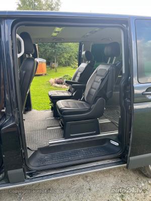 Blue Volkswagen Multivan 2017 in Rapla, with an engine capacity of 2.00 L and mileage of 270 thousand km for 27500 €, photo 9 on AUTOMOTO.COM.LV