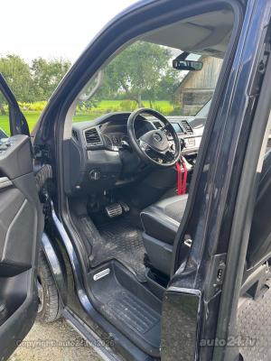 Blue Volkswagen Multivan 2017 in Rapla, with an engine capacity of 2.00 L and mileage of 270 thousand km for 27500 €, photo 10 on AUTOMOTO.COM.LV