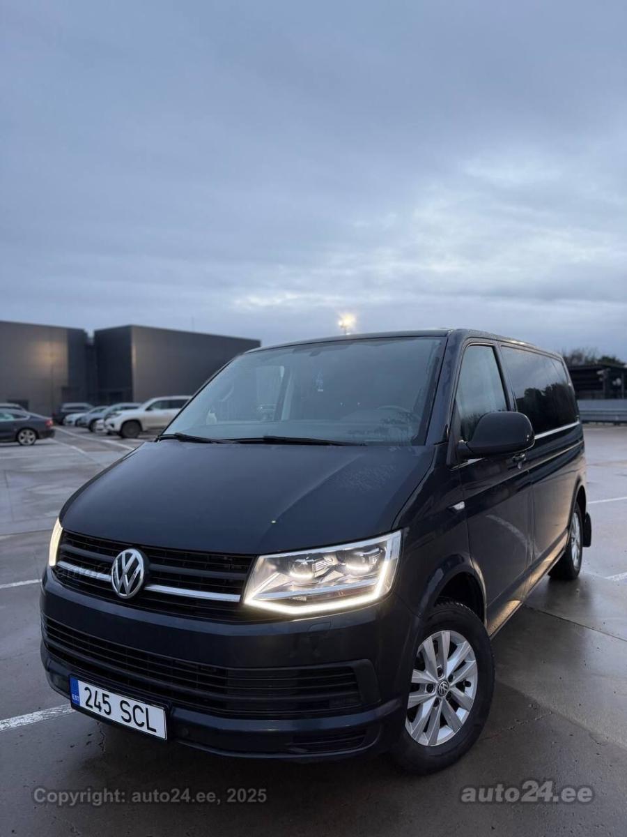 Zils Volkswagen Multivan 2020 Tallina, ar dzinēja tilpumu 2.00 L un nobraukumu 95 tūkst. km par 43000 €, foto 4 vietnē AUTOMOTO.COM.LV