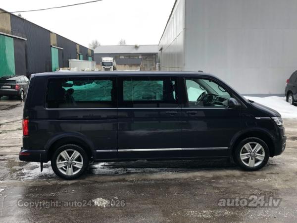 Blue Volkswagen Multivan 2020 in Tallinn, with an engine capacity of 2.00 L and mileage of 243 thousand km for 38500 €, photo 2 on AUTOMOTO.COM.LV