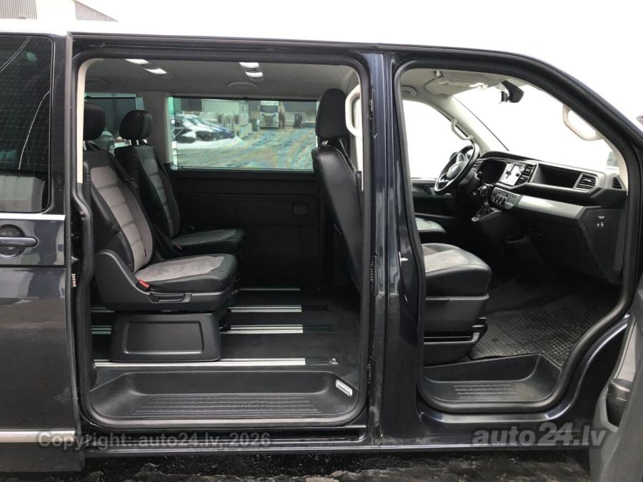 Zils Volkswagen Multivan 2020 Tallina, ar dzinēja tilpumu 2.00 L un nobraukumu 243 tūkst. km par 38500 €, foto 9 vietnē AUTOMOTO.COM.LV
