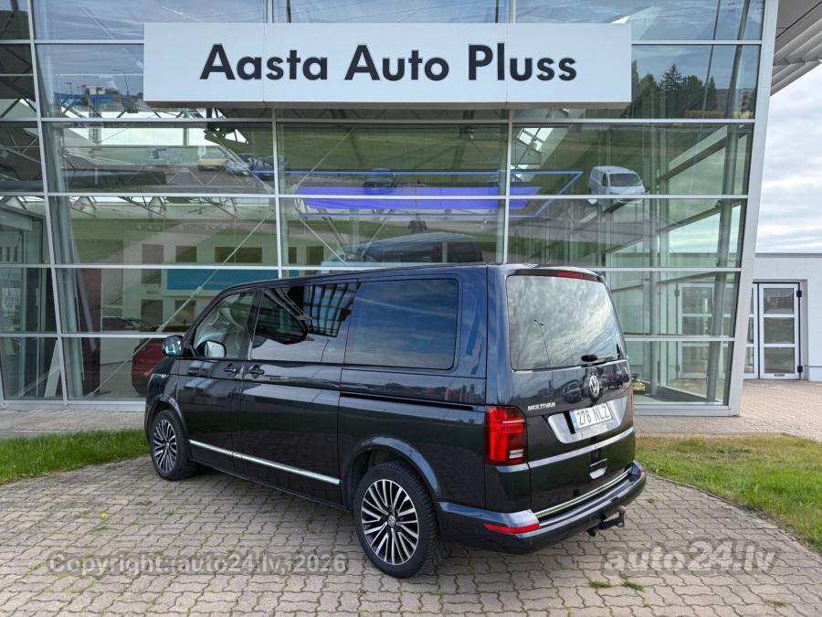 Blue Volkswagen Multivan 2022 in Tartu, with an engine capacity of 2.00 L and mileage of 211 thousand km for 34990 €, photo 5 on AUTOMOTO.COM.LV