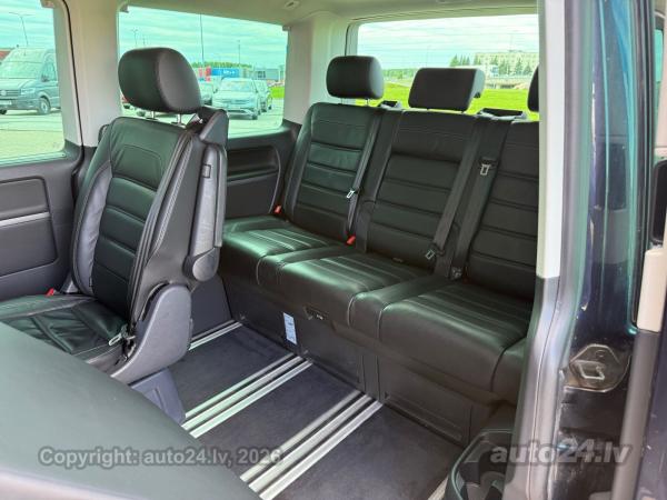 Zils Volkswagen Multivan 2022 Tartu, ar dzinēja tilpumu 2.00 L un nobraukumu 211 tūkst. km par 34990 €, foto 9 vietnē AUTOMOTO.COM.LV