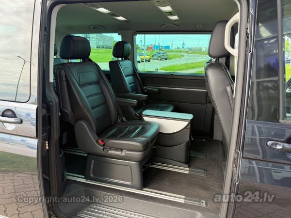 Zils Volkswagen Multivan 2022 Tartu, ar dzinēja tilpumu 2.00 L un nobraukumu 211 tūkst. km par 34990 €, foto 10 vietnē AUTOMOTO.COM.LV