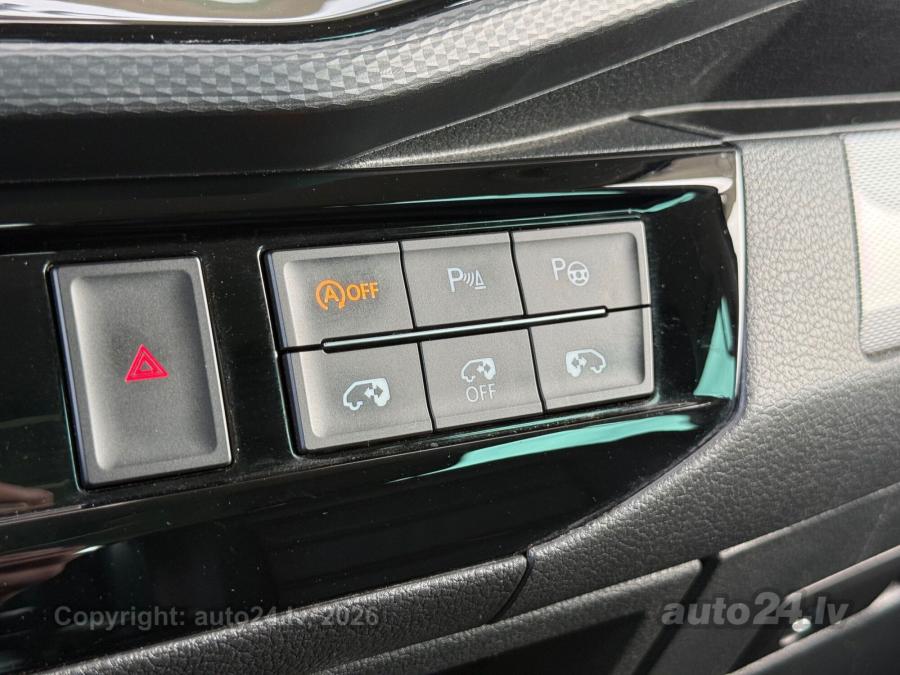 Blue Volkswagen Multivan 2022 in Tartu, with an engine capacity of 2.00 L and mileage of 211 thousand km for 34990 €, photo 17 on AUTOMOTO.COM.LV