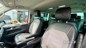 Zils Volkswagen Multivan 2022 Tallina, ar dzinēja tilpumu 2.00 L un nobraukumu 304 tūkst. km par 29900 €, foto 19 vietnē AUTOMOTO.COM.LV